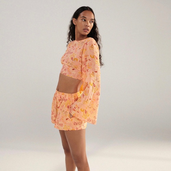 Zara | Shorts | Zara Printed Set | Poshmark